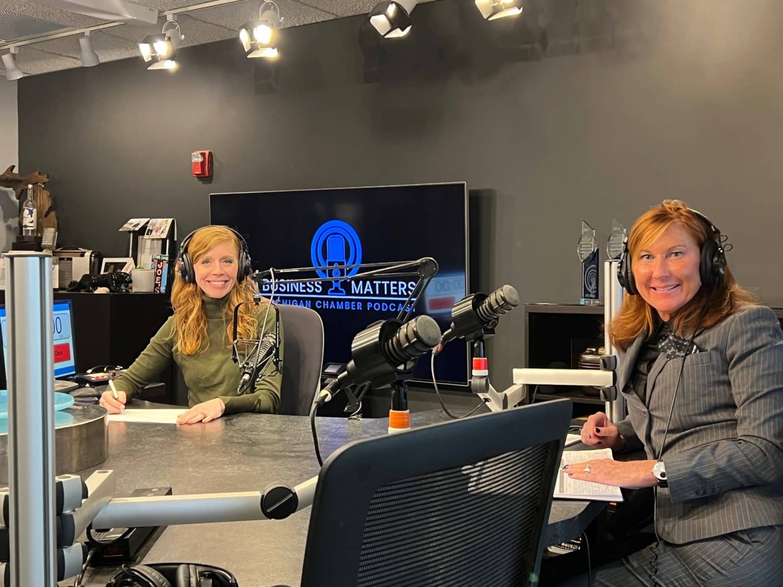Ep. 12: Hot HR Issues and Tools that Can Help - MI Chamber